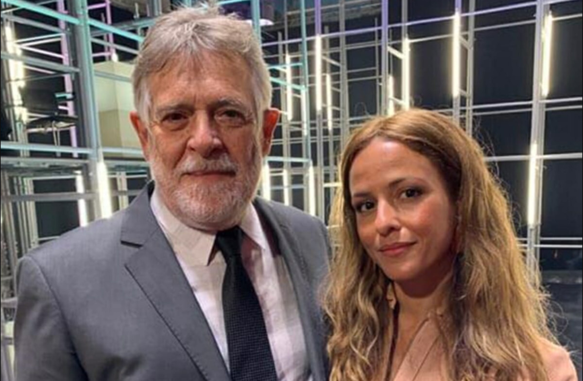 Santiago assume romance com Érica na novela Um Lugar ao Sol | DCI