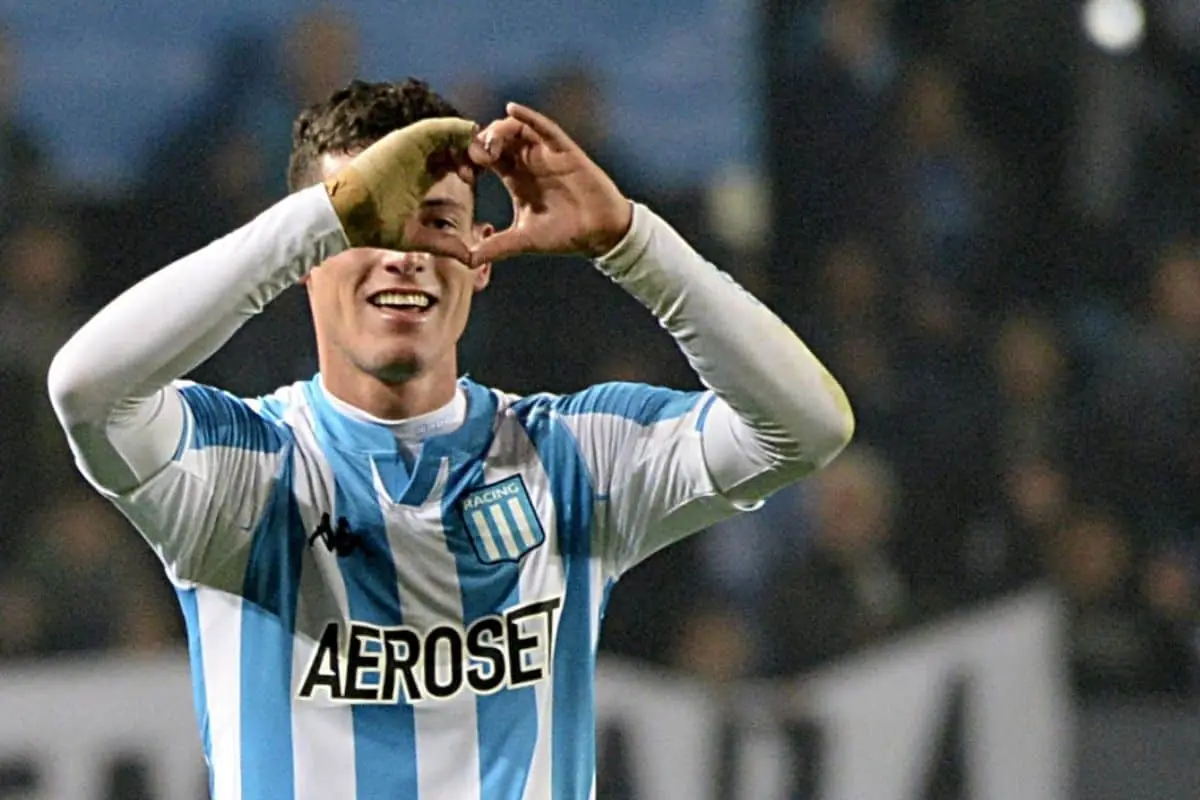 Onde assistir Racing x River Plate URU hoje, horário e escalações (26/05)