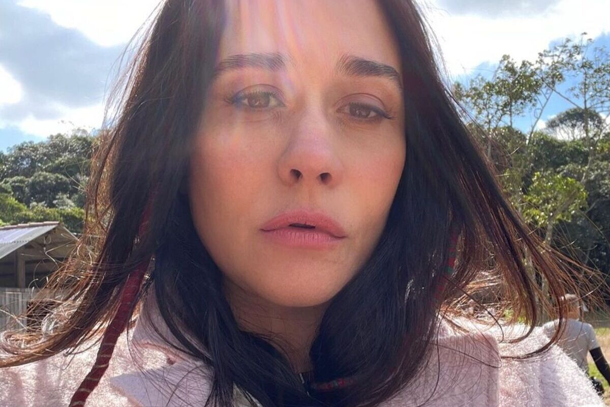 No ar como Guida de Travessia, quantos anos tem Alessandra Negrini? | DCI