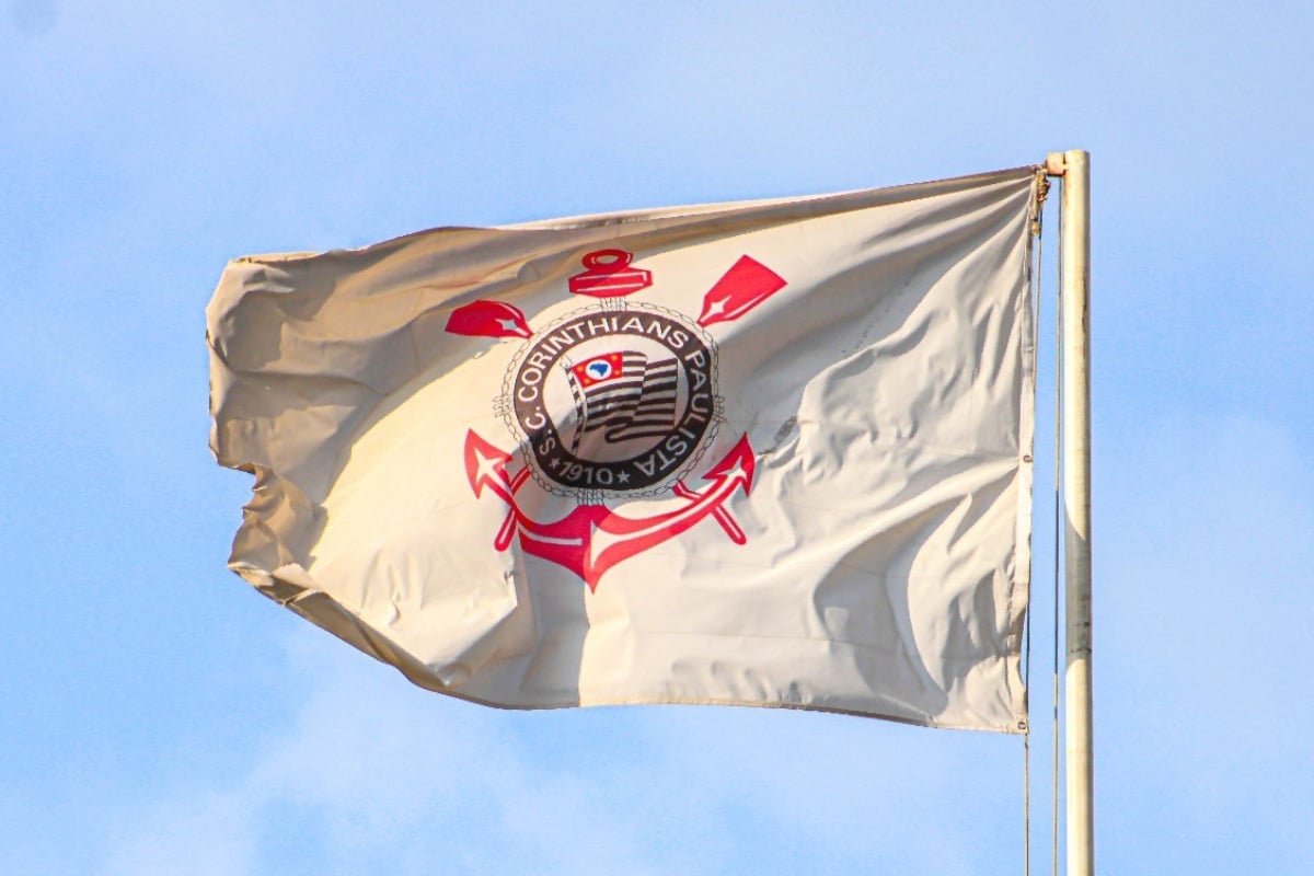 Quando o Corinthians caiu para a Série B pela 1ª vez? | DCI